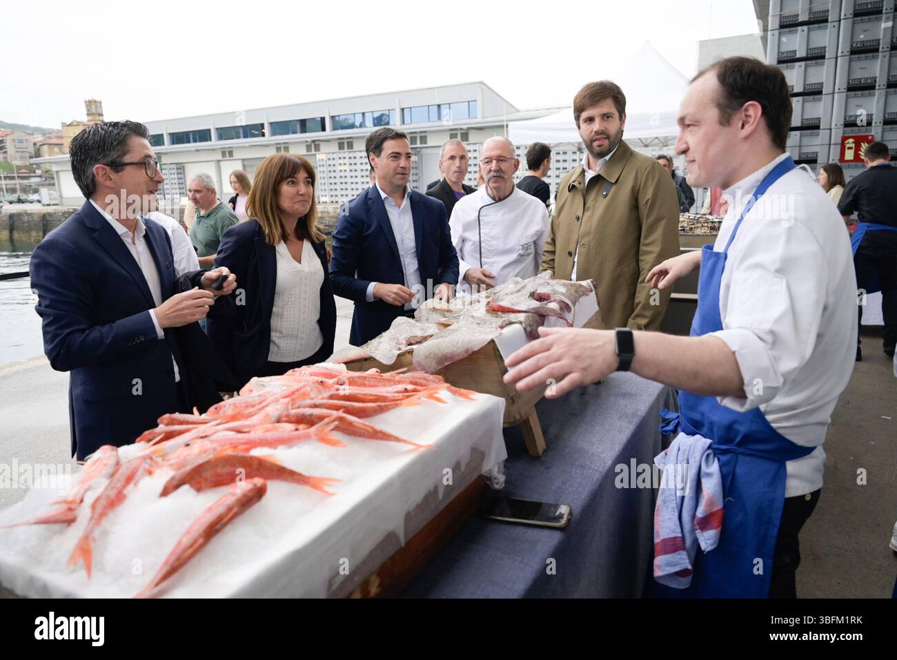 The lehendakari, Imanol Pradales, and the Minister of Food, Rural ...