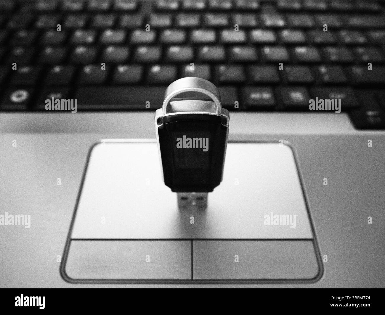 Ordinateur noir hi-res stock photography and images - Alamy