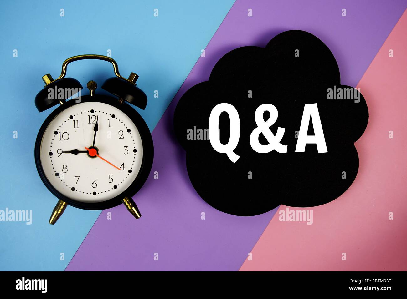 Faq question answer bubble hi-res stock photography and images - Alamy