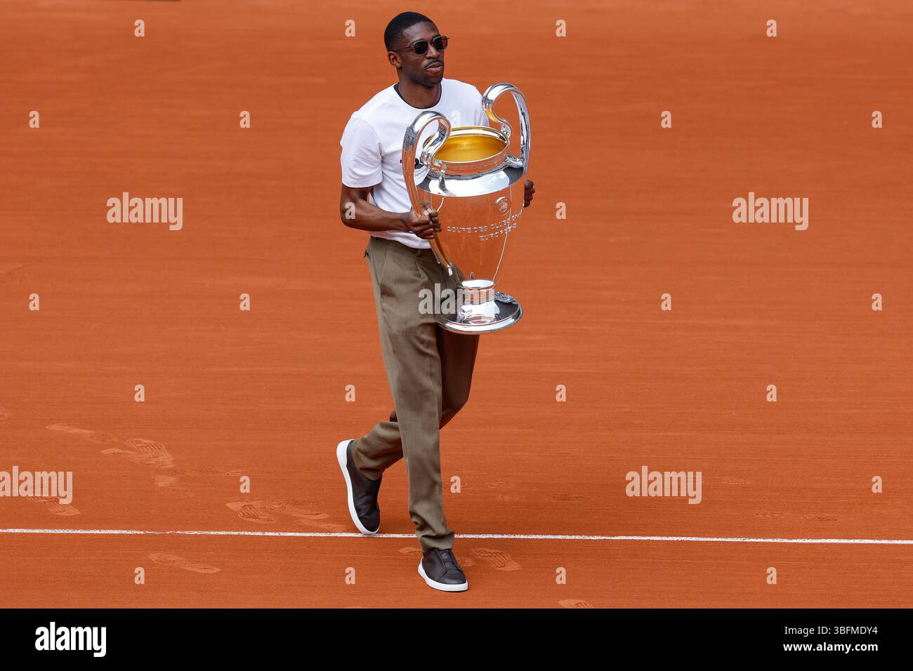 Ousmane dembele psg hi-res stock photography and images - Alamy