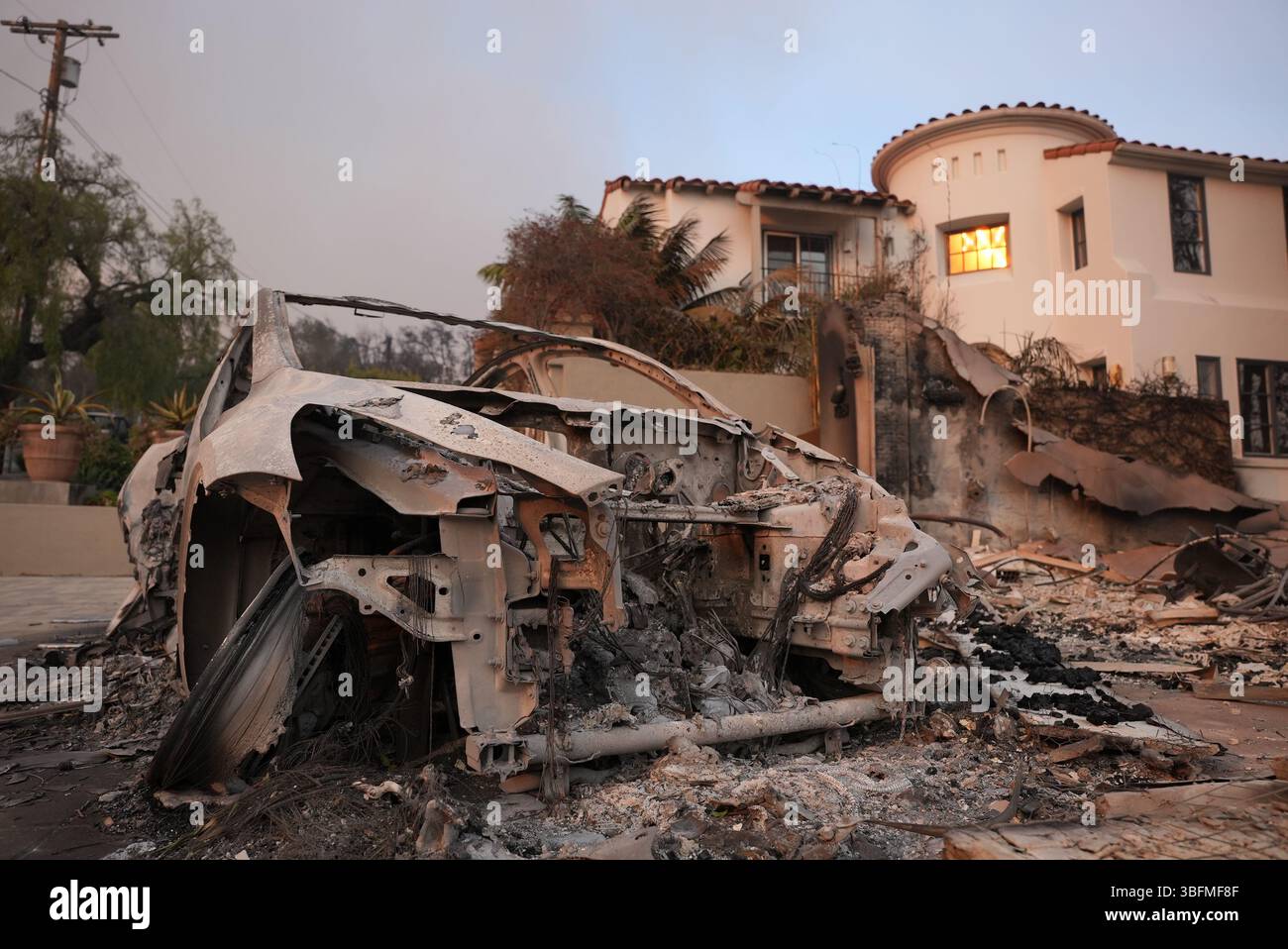 Car on fire smoking in hi-res stock photography and images - Alamy