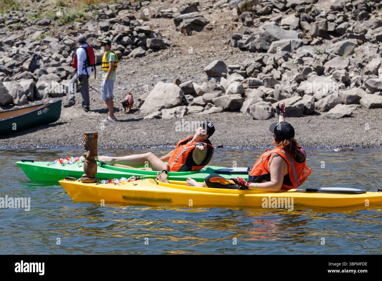 Two kayaks float down river hi-res stock photography and images - Alamy