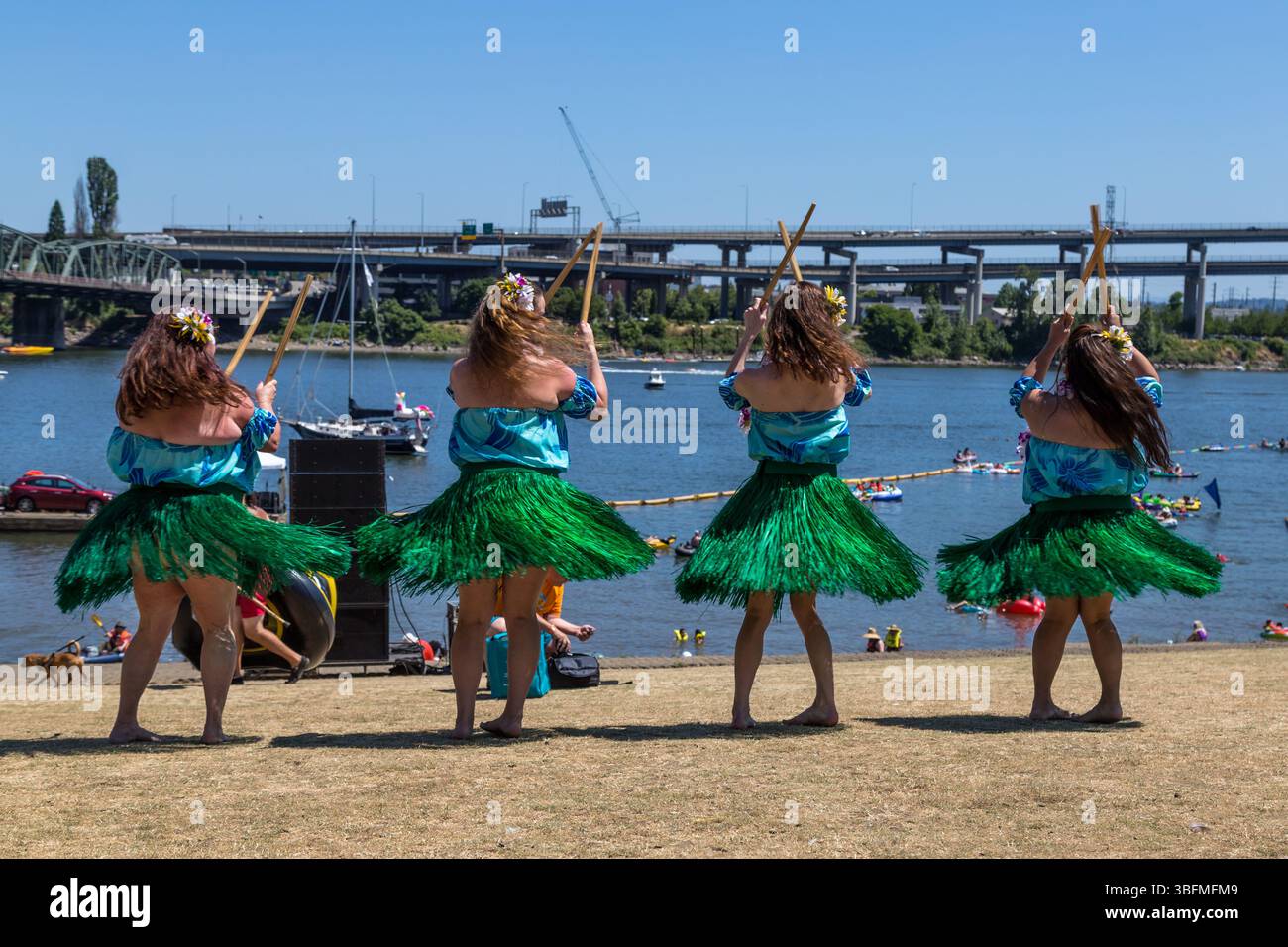 The Big Float, Portland, Oregon - July 15th 2017: Hula dancers perform ...