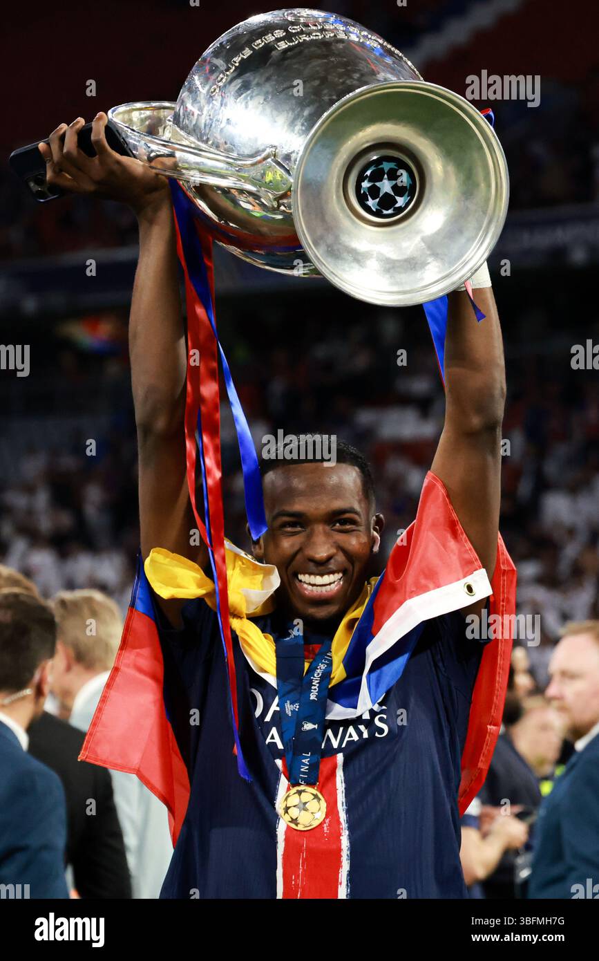 William pacho paris 2024 hi-res stock photography and images - Alamy