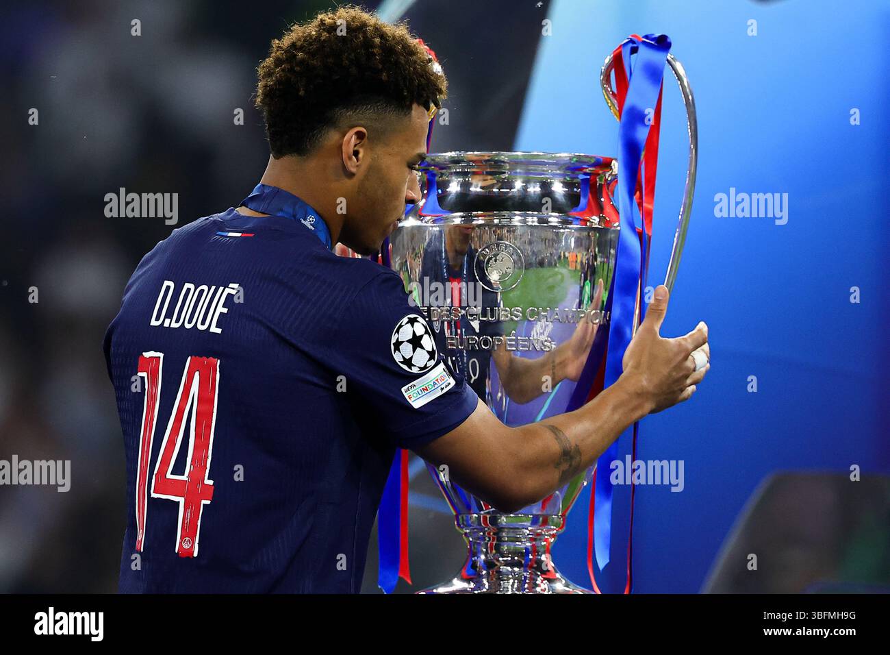 Desire doue hi-res stock photography and images - Alamy