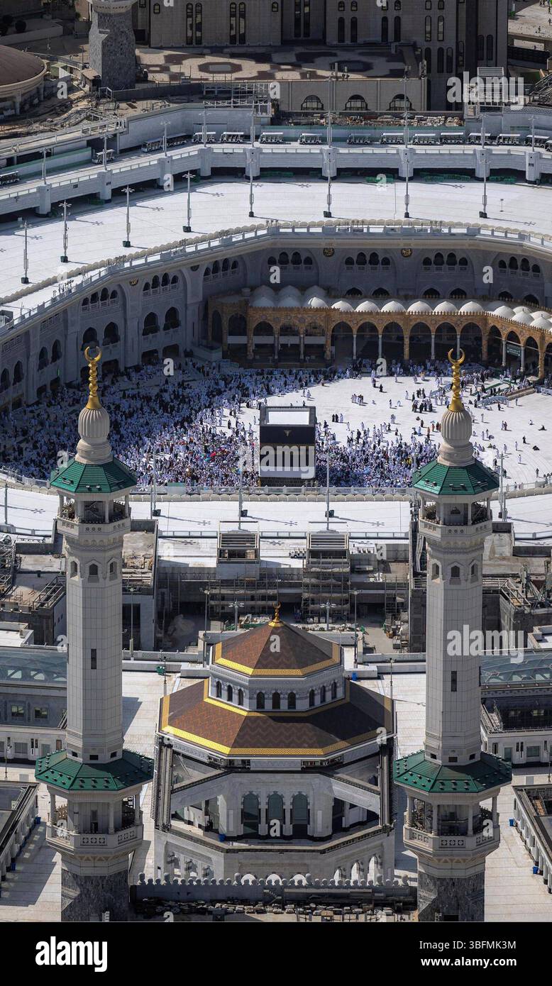 Muslim worshippers gather around the Kaaba, Islam s holiest shrine, at ...