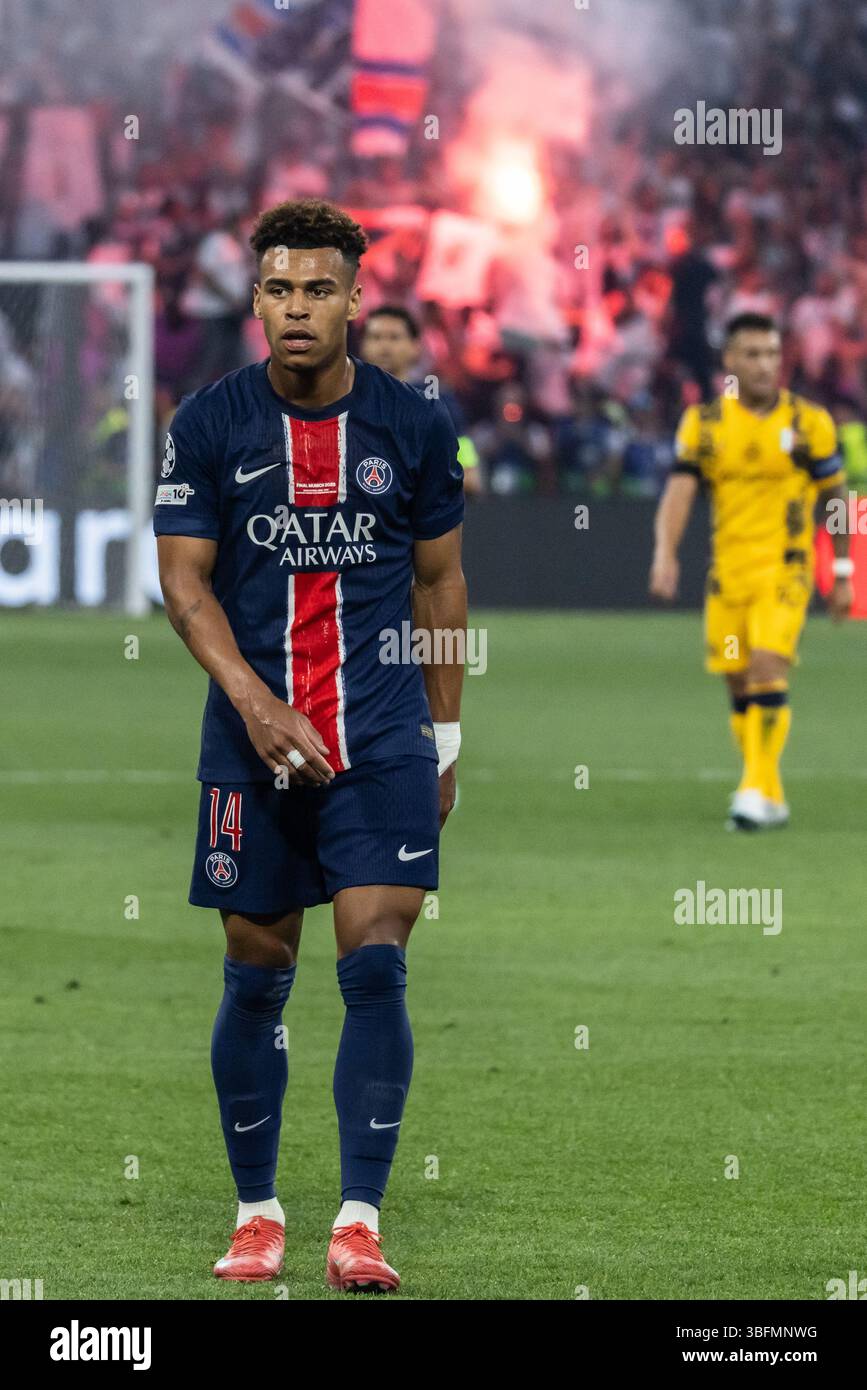 Desire doue champions league final hi-res stock photography and images ...