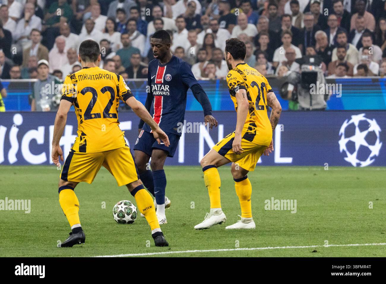 Ousmane dembele psg hi-res stock photography and images - Alamy