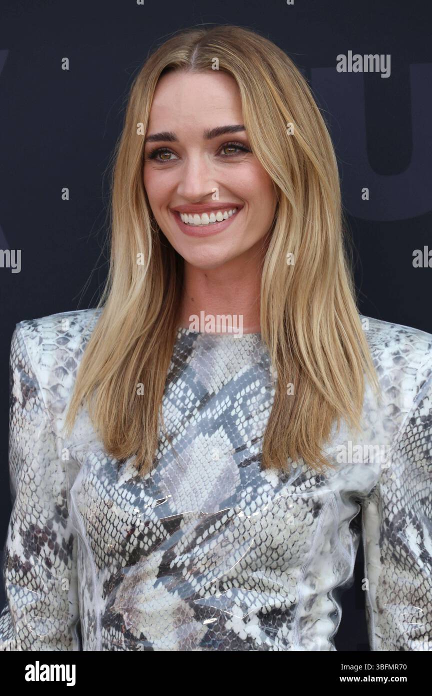 Brianne Howey beim Fan-Event Netflix Tudum 2025: The Live Event im Kia ...