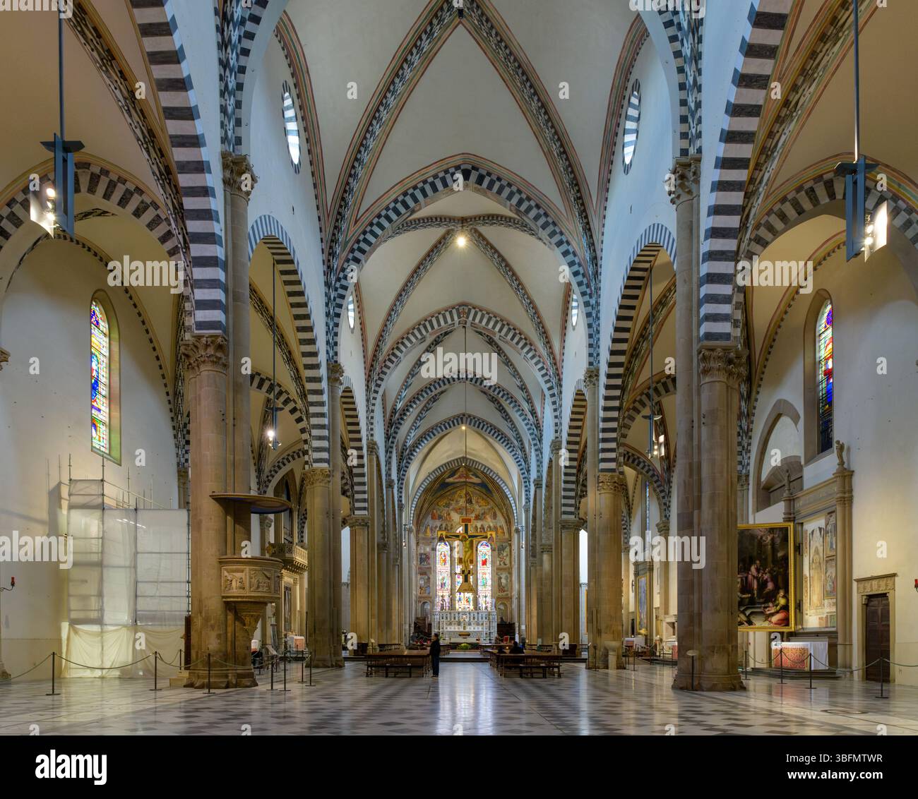 Interior view of the nave and apse of Santa Maria Novella in Florence ...