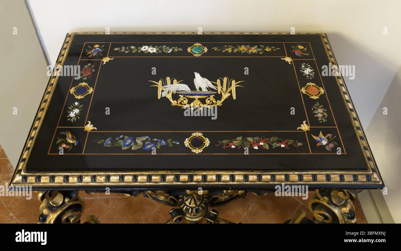 Florentine pietre dure table top with stone inlay depicting birds and ...