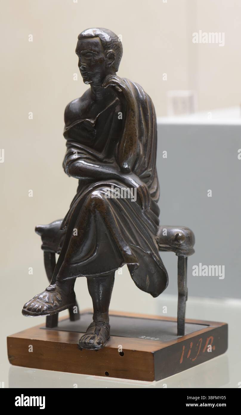 Symbol of civic status hi-res stock photography and images - Alamy