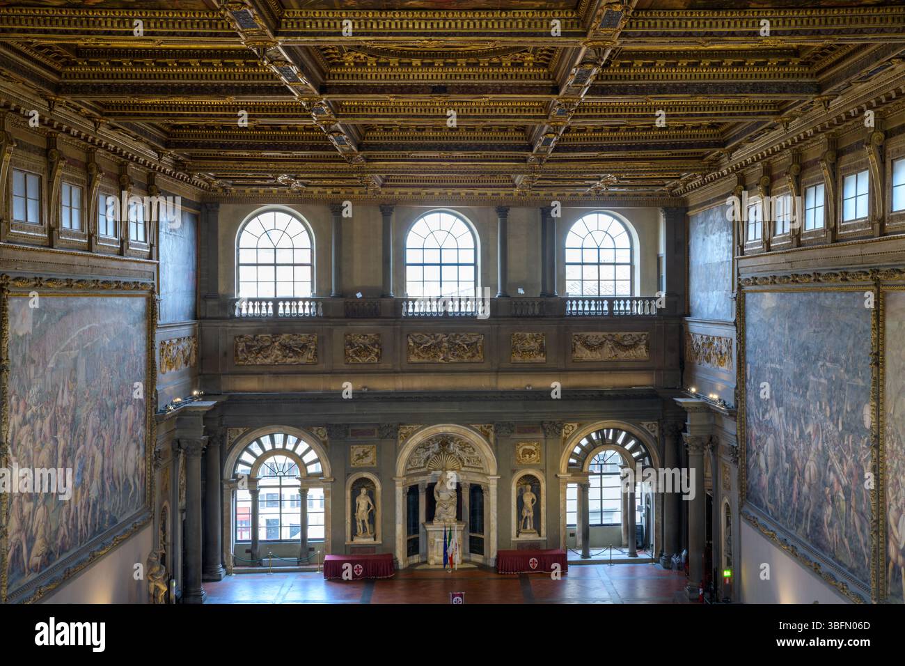 Palazzo vecchio interior hi-res stock photography and images - Alamy