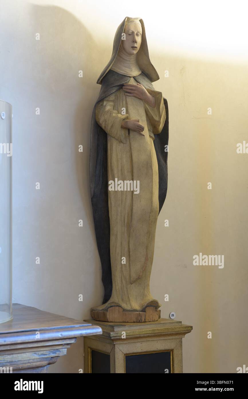 Sculpture of saint catherine of siena hi-res stock photography and ...