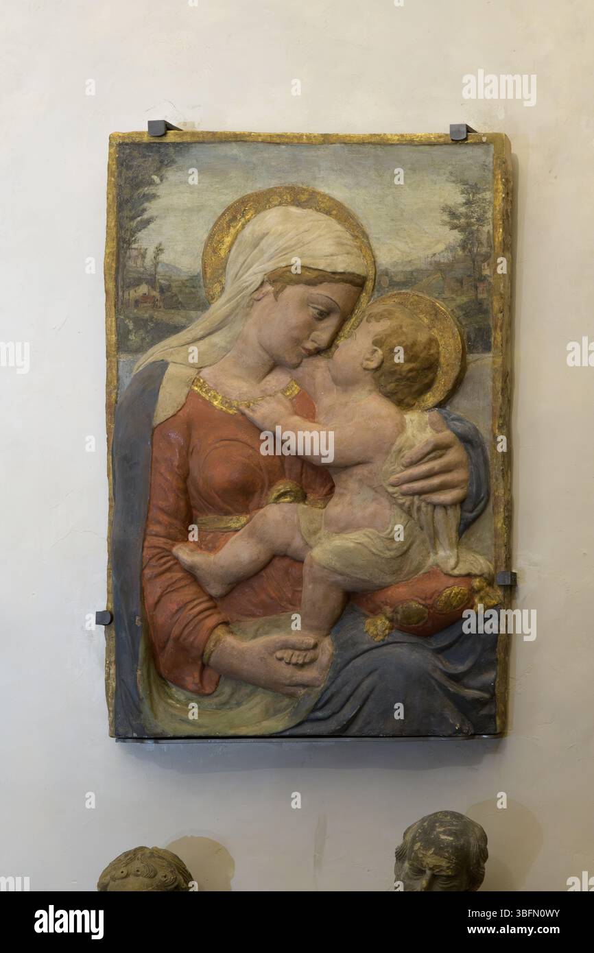 Infant christ embracing hi-res stock photography and images - Alamy