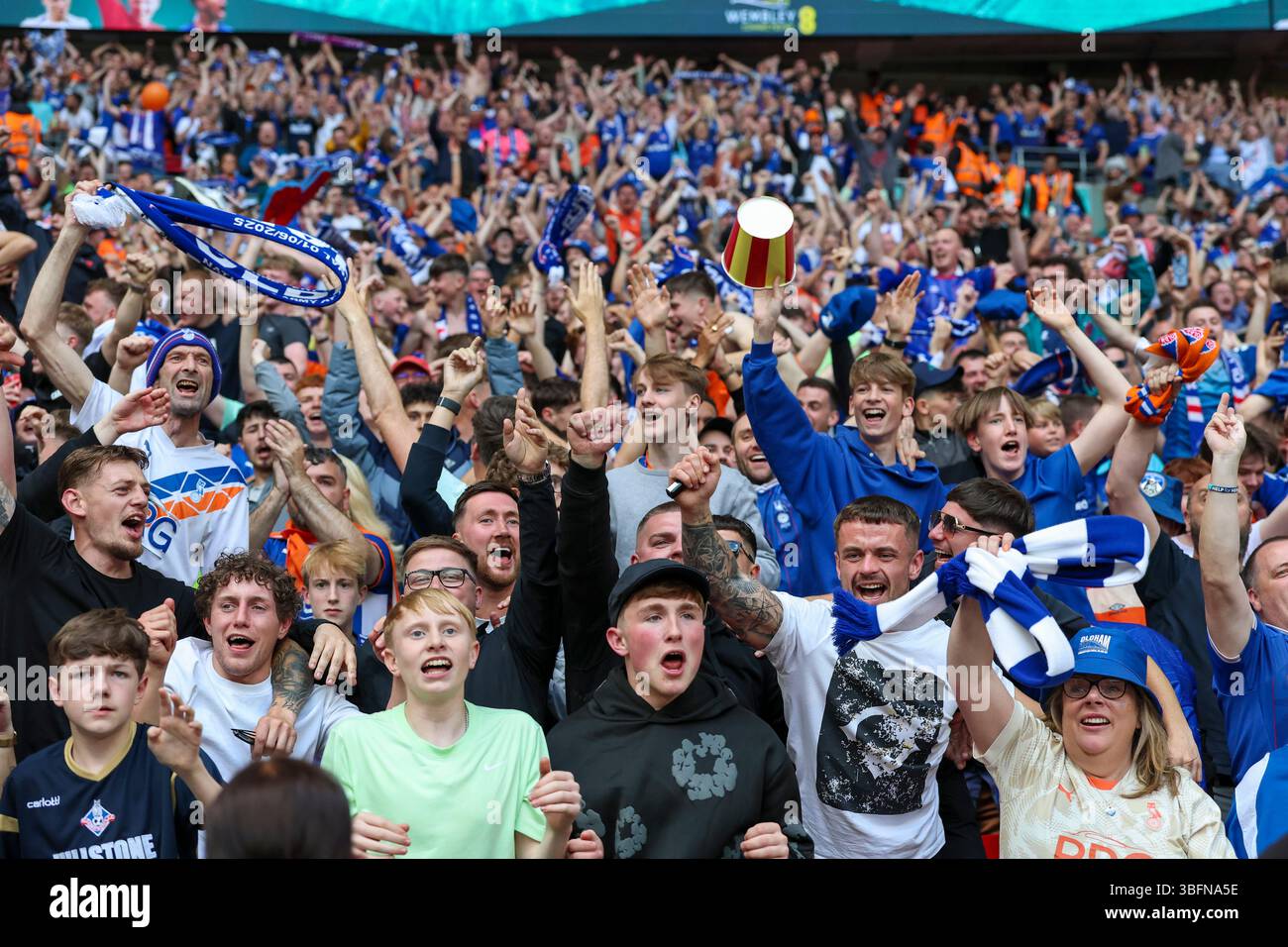 London, UK. 01st June, 2025. Oldham fans celebrate during the Oldham ...