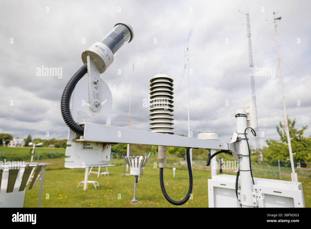 Atmospheric data collection hi-res stock photography and images - Alamy