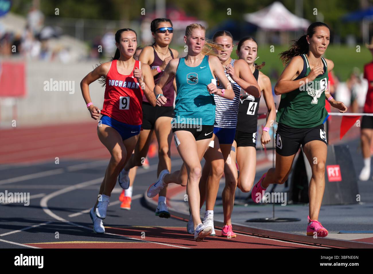 Braelyn Combe of Santiago Corona and Kinga Czajkowska of Palo Alto lead ...