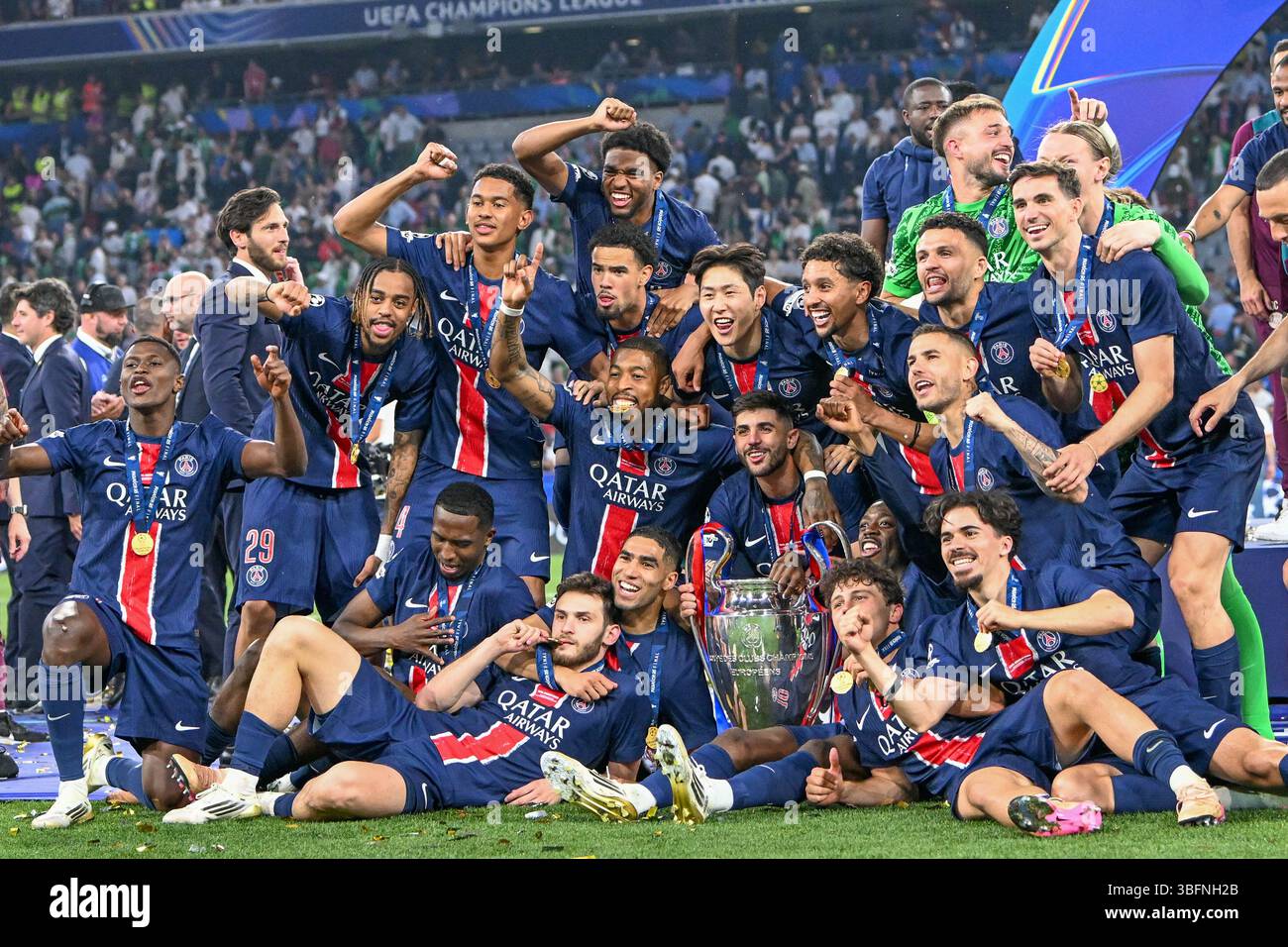 Munich, Germany. 31st, May 2025. The players of Paris Saint-Germain seen in celebration after ...