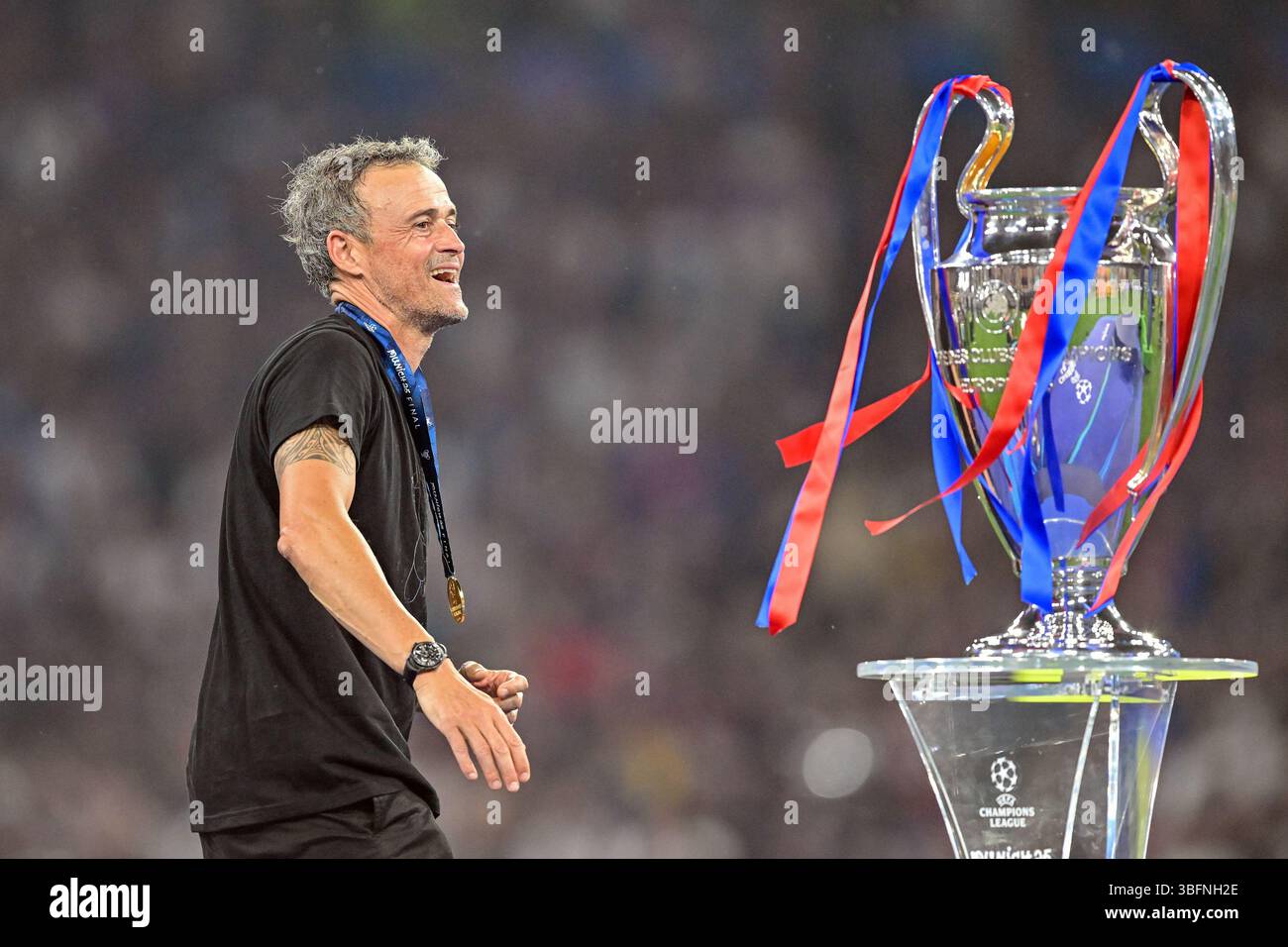 Munich, Germany. 31st, May 2025. Head coach Luis Enrique of Paris Saint-Germain seen with the ...