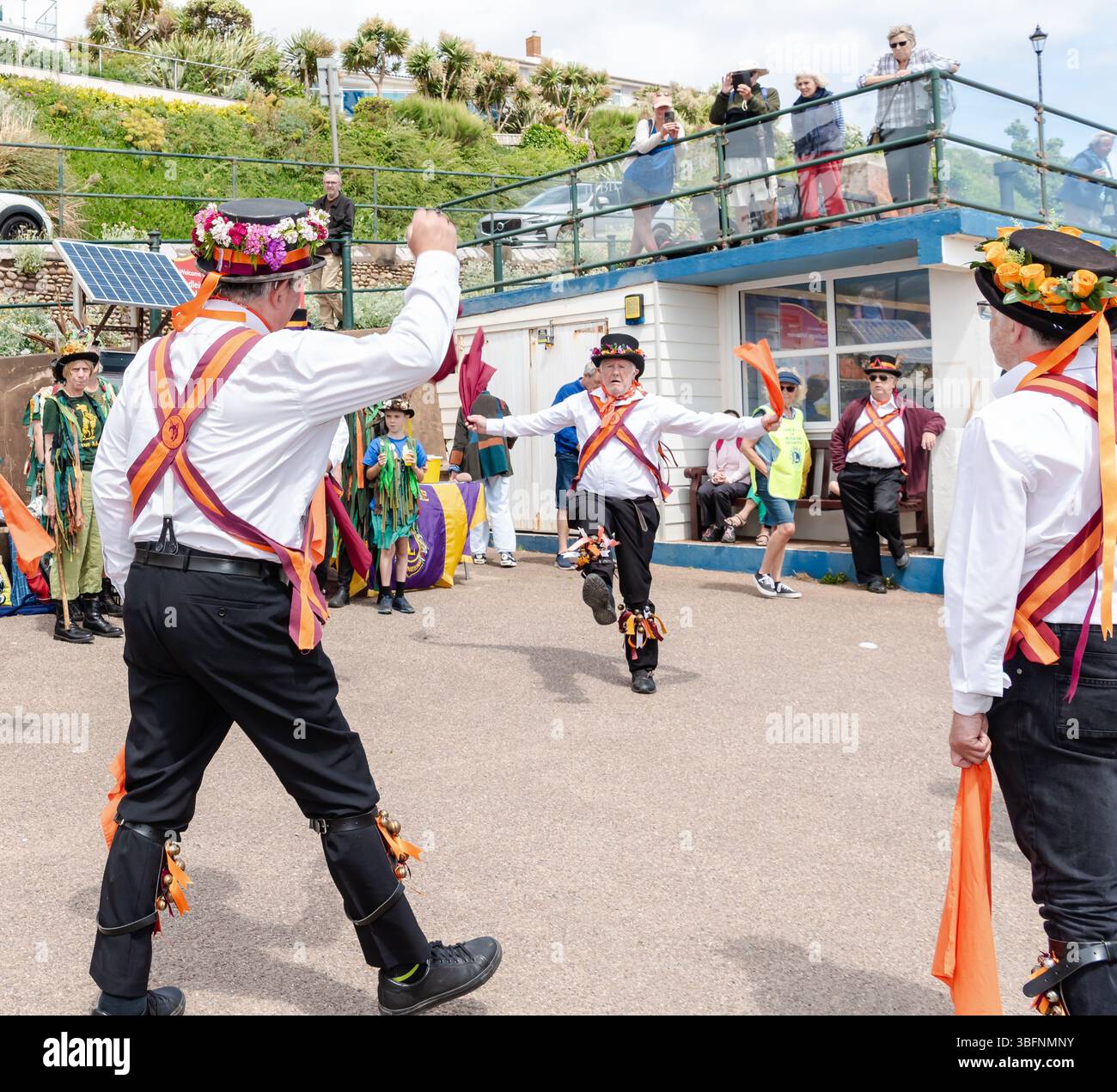 Morris dancing traditional hi-res stock photography and images - Alamy
