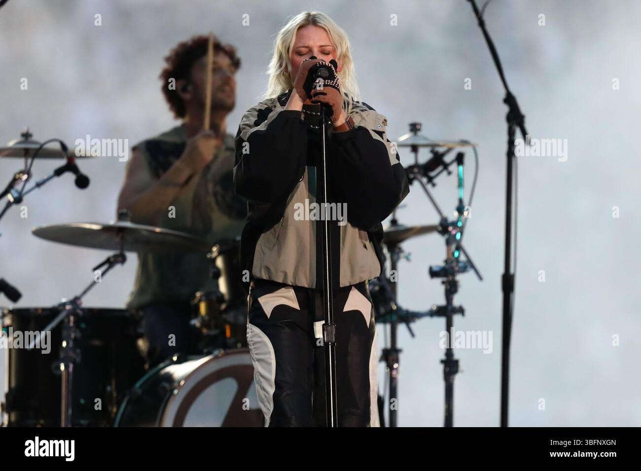 May 31, 2025, Munich, Bayern, Germany: Lead vocalist EMILY ARMSTRONG of ...