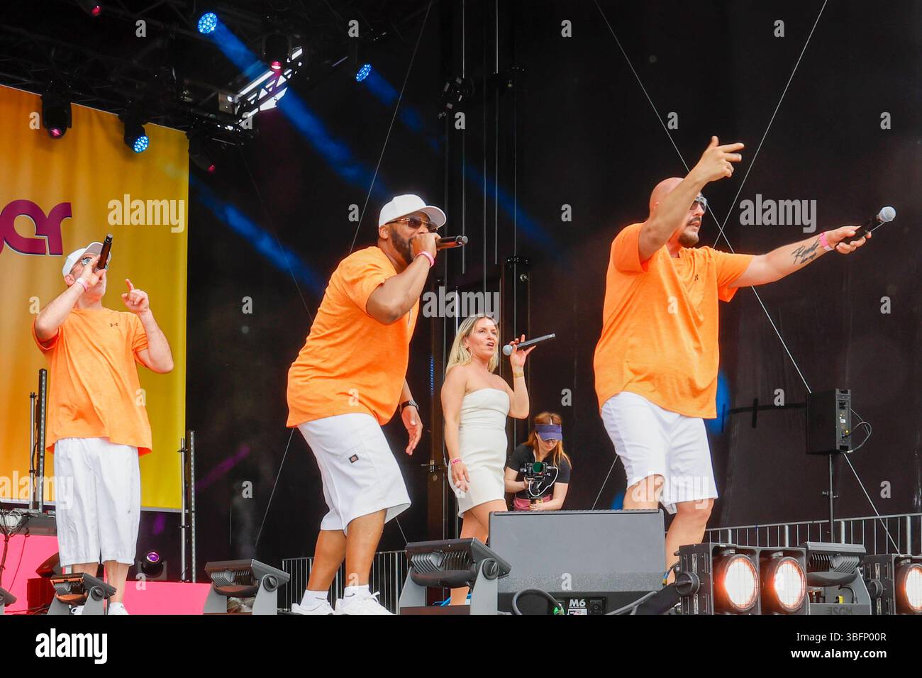Fun Factory beim 90er/ 2000er Olymp 2025 auf dem Zentralen Festplatz in ...
