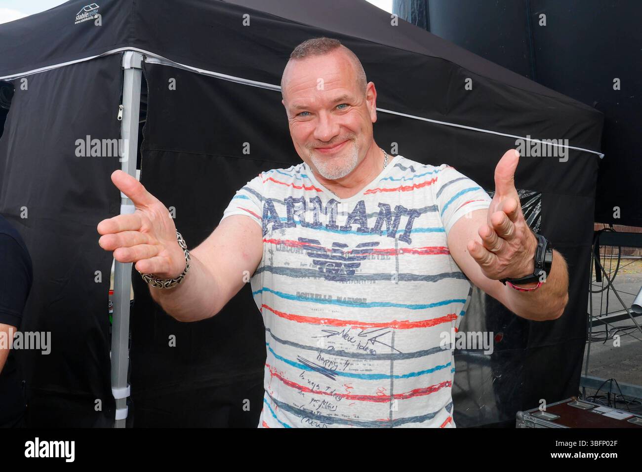 Rockstroh beim 90er/ 2000er Olymp 2025 auf dem Zentralen Festplatz in ...