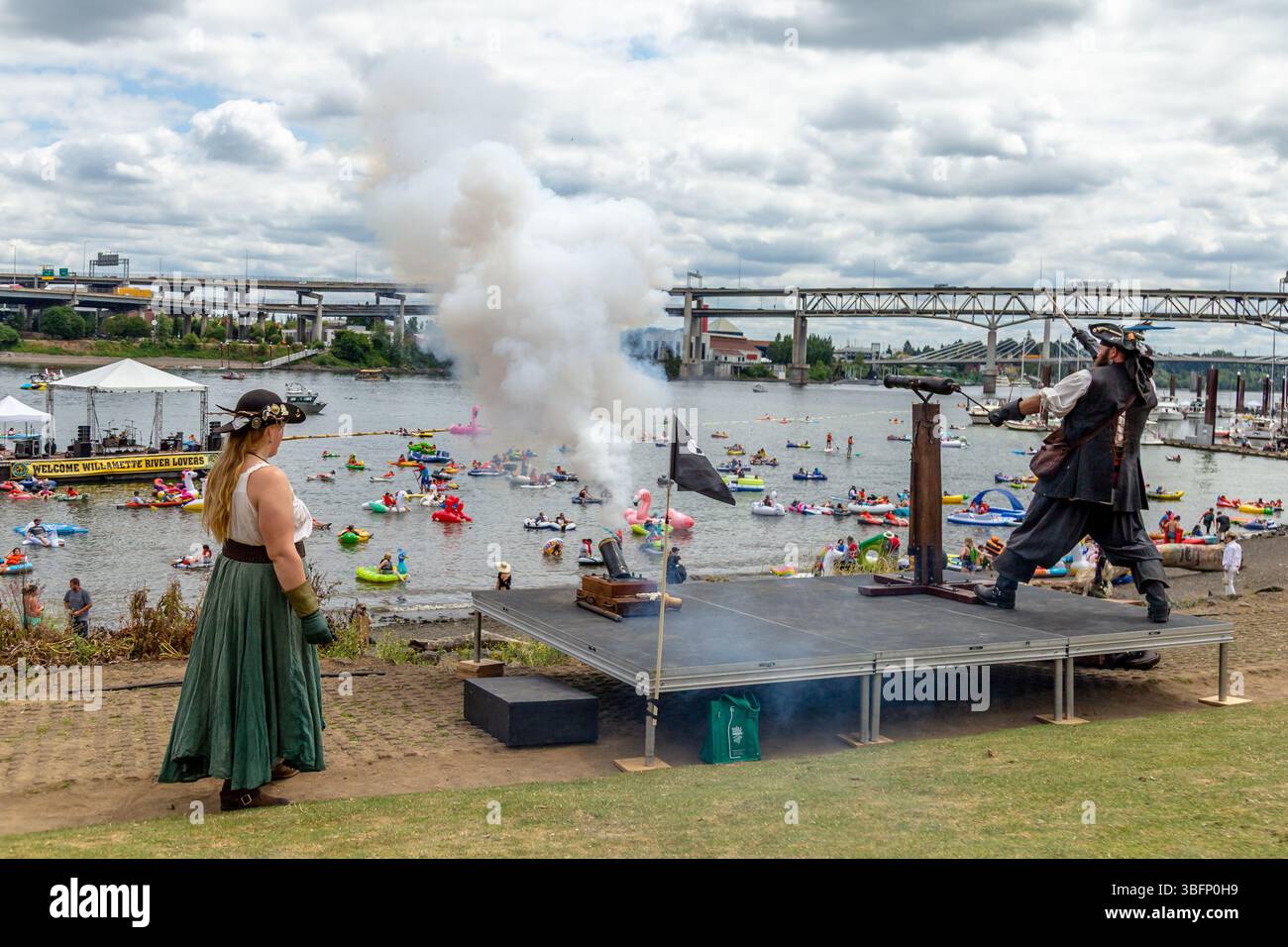 The Big Float, Portland, Oregon - July 13th 2019: A pirate fires a ...