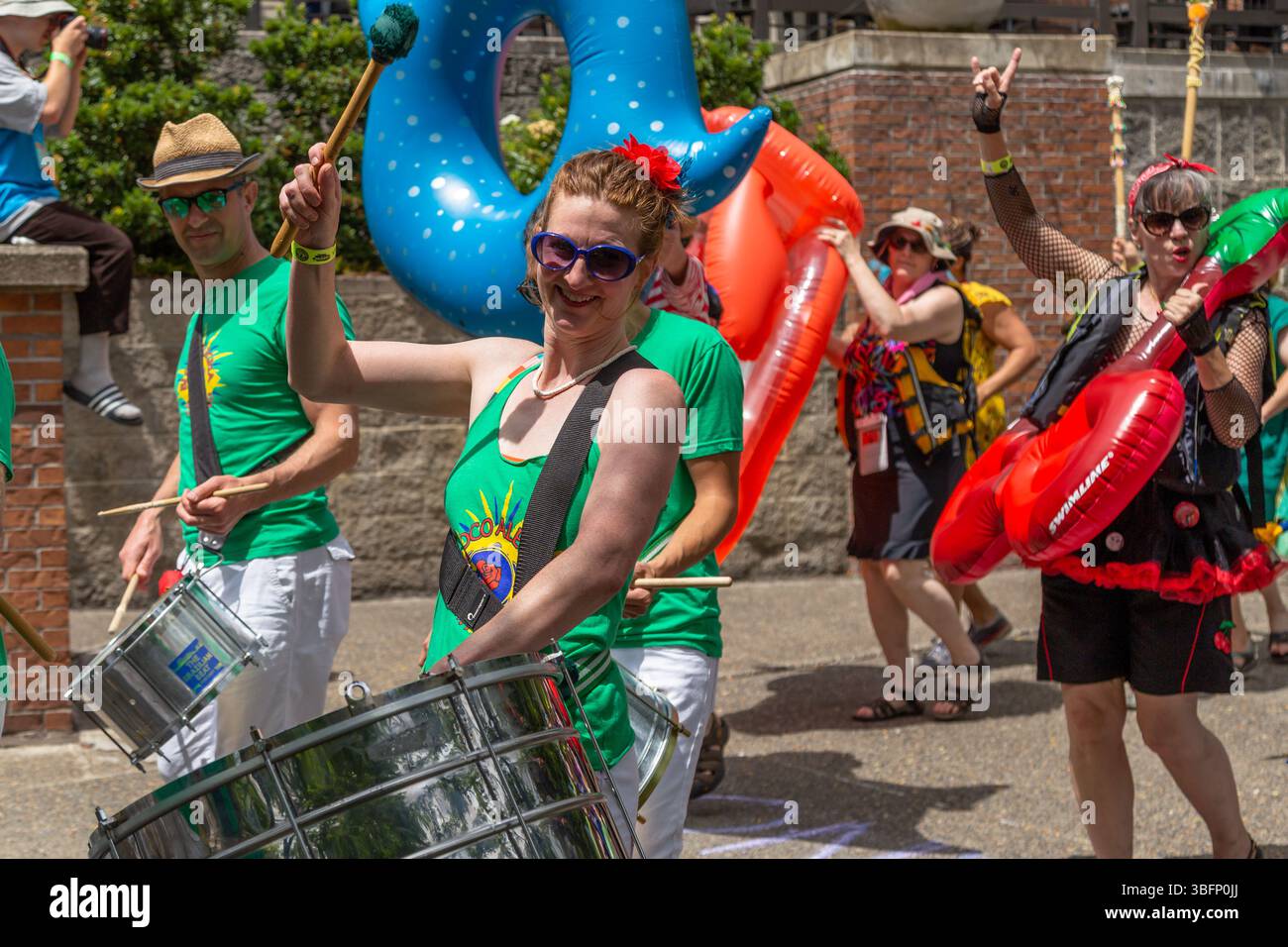 The Big Float, Portland, Oregon - July 13th 2019: Drummers and floaters ...