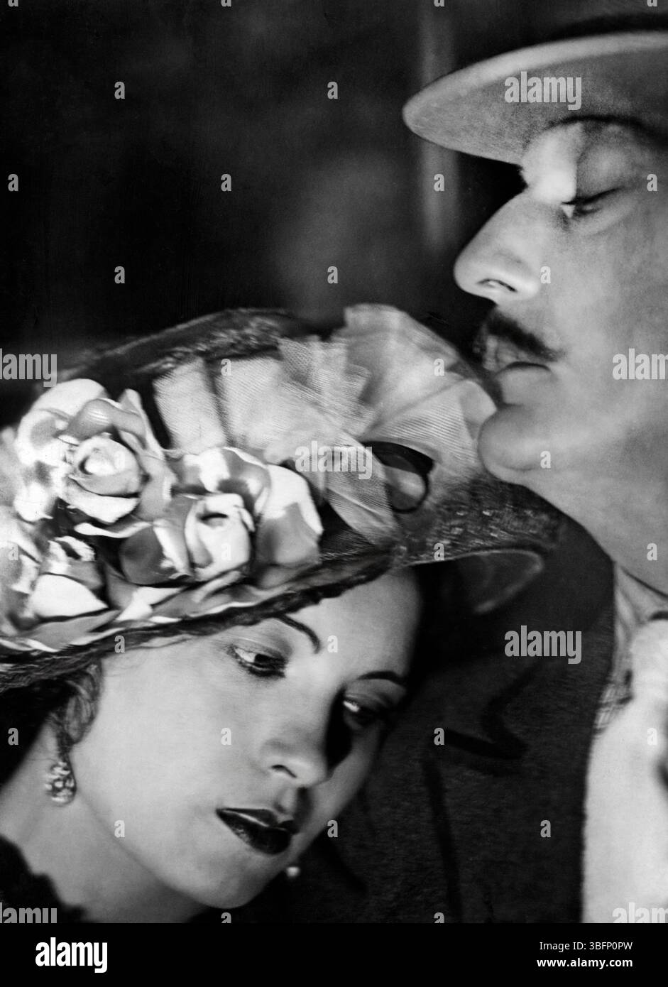 Carola Neher, Rudolf Forster, on-set of the German musical film, "The ...