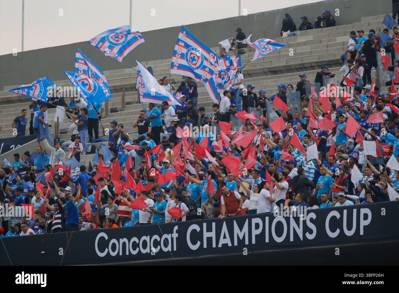 Mexico City, Ciudad de Mexico, Mexico. 1st June, 2025. Cruz Azul fans ...