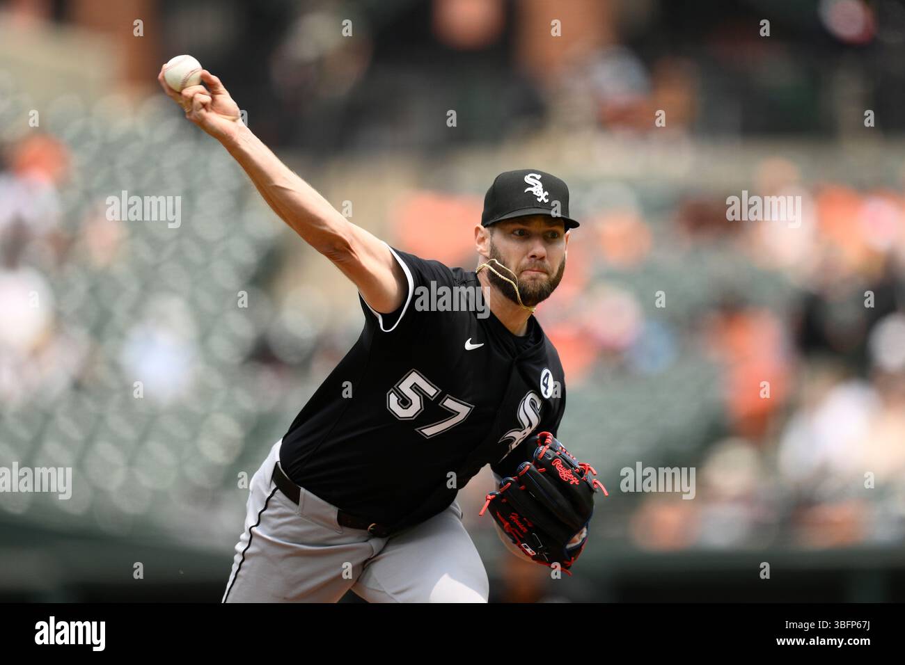 Chicago White Sox starting pitcher Adrian Houser (57) in action during ...