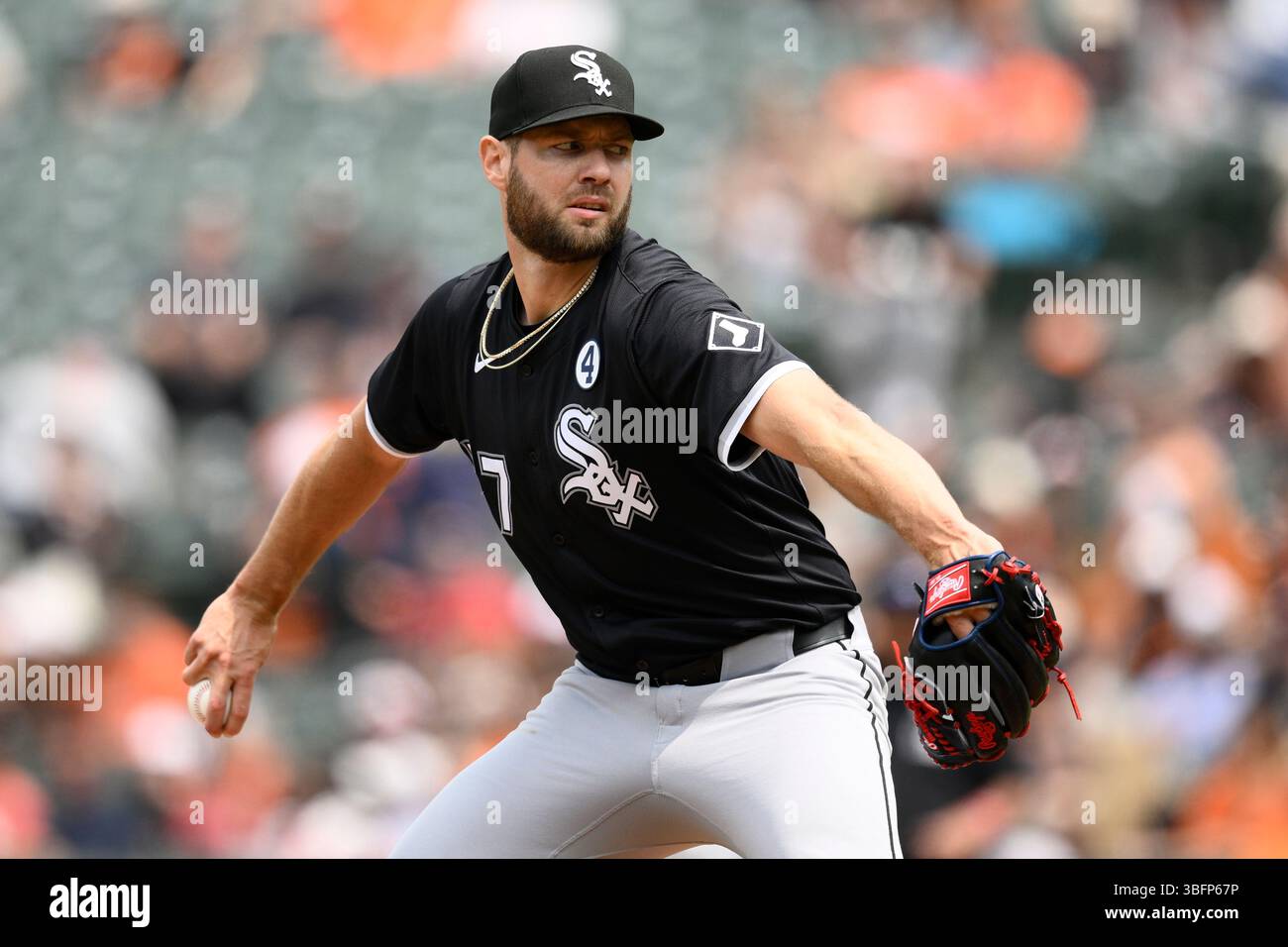 Chicago White Sox starting pitcher Adrian Houser (57) in action during ...