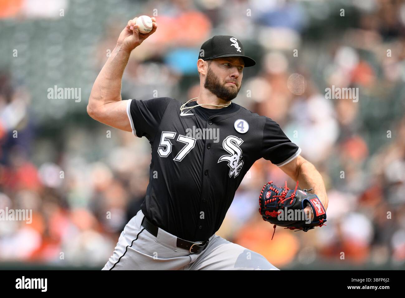 Chicago White Sox starting pitcher Adrian Houser (57) in action during ...
