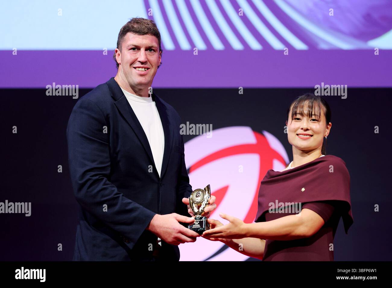 Tokyo, Japan. 2nd June, 2025. (L-R) Brodie Retallick (Steelers), Iroha ...