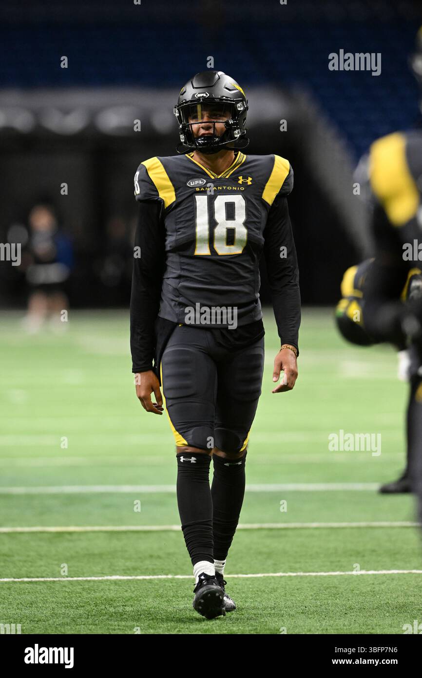 SAN ANTONIO, TX - JUNE 01: San Antonio Brahmas backup QB Jarrett ...