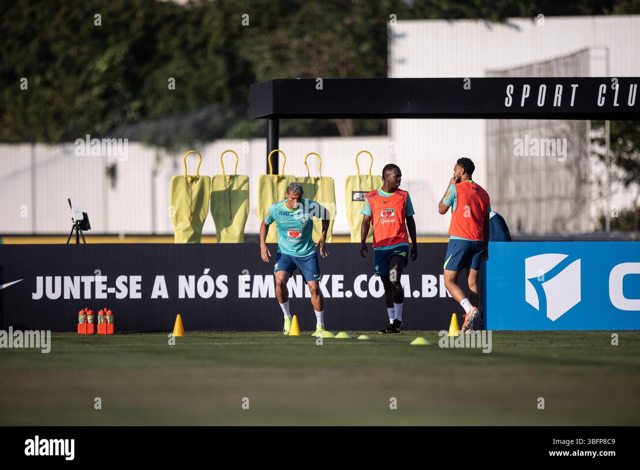 Sao Paulo, Brazil. 02nd June, 2025. SAO PAULO, BRAZIL - JUN 02: Players ...