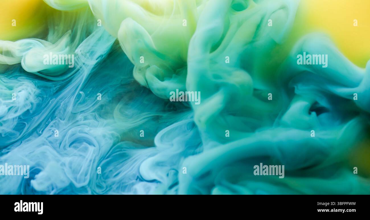 Fume blend haze paint yellow hi-res stock photography and images - Alamy