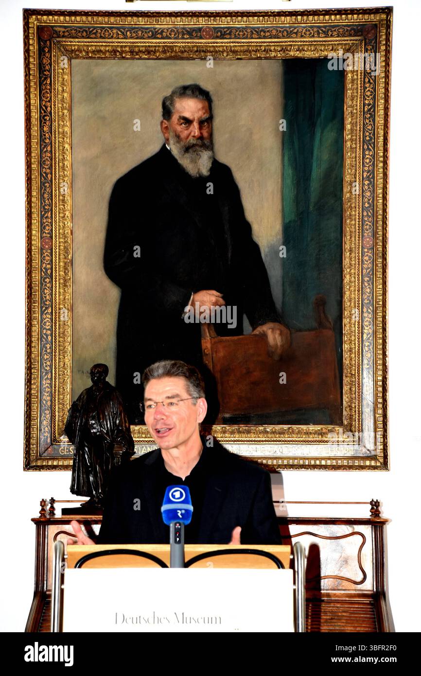 Prof Dr Michael Decker Neuer Generaldirektor Deutschen Museum Muenchen ...