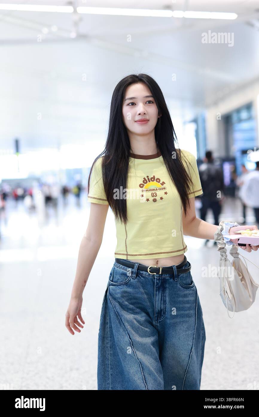 Chinese actress He Qiu appears at the airport in Shanghai, China, 30 May, 2025 Stock Photo - Alamy