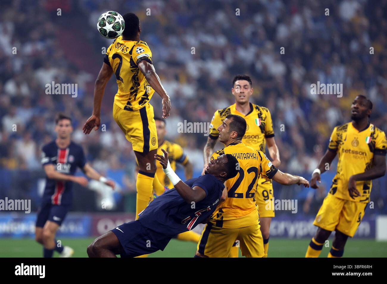 Munich, Germany May 31, 2025: Denzel Dumfries of Inter, William Pacho ...