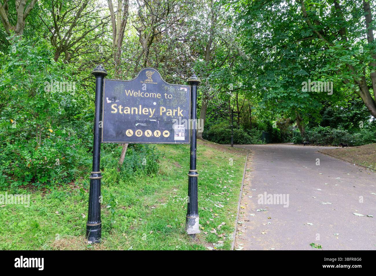 Stanley Park, Liverpool, UK. Sign at Priory Road entrance Stock Photo ...