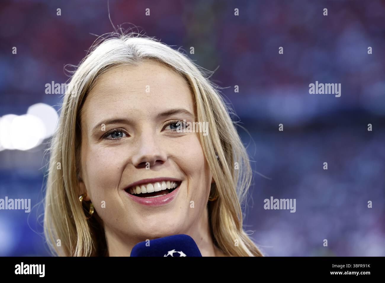 MUNCHEN - Presenter Noa Vahle during the UEFA Champions League final ...