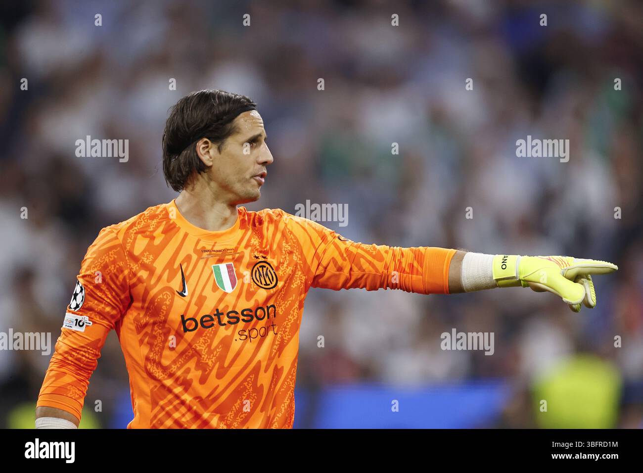 MUNCHEN - FC Internazionale Milano goalkeeper Yann Sommer during the ...