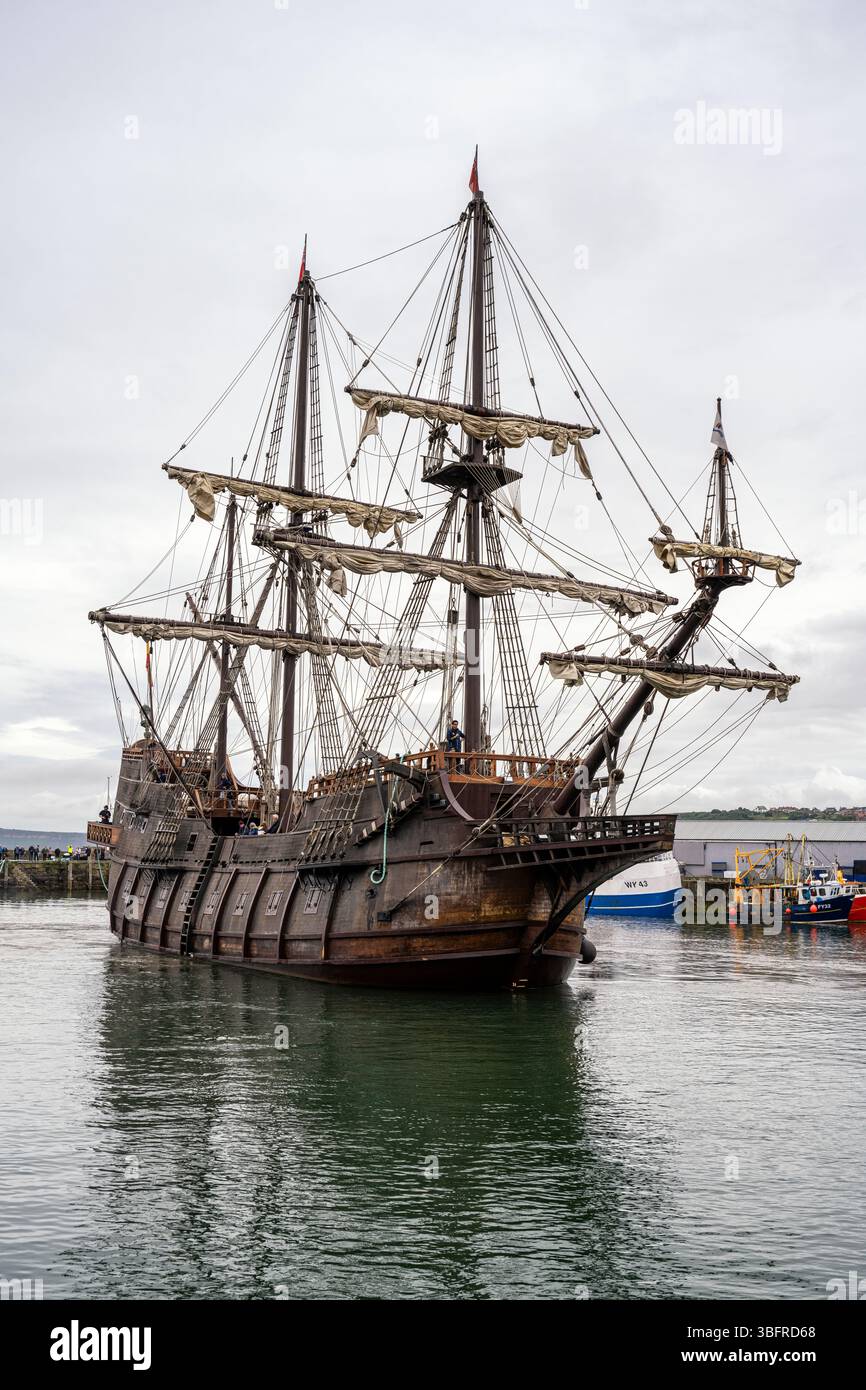 The replica Spanish Galleon, "Andalucia", docking in Scarborough ...