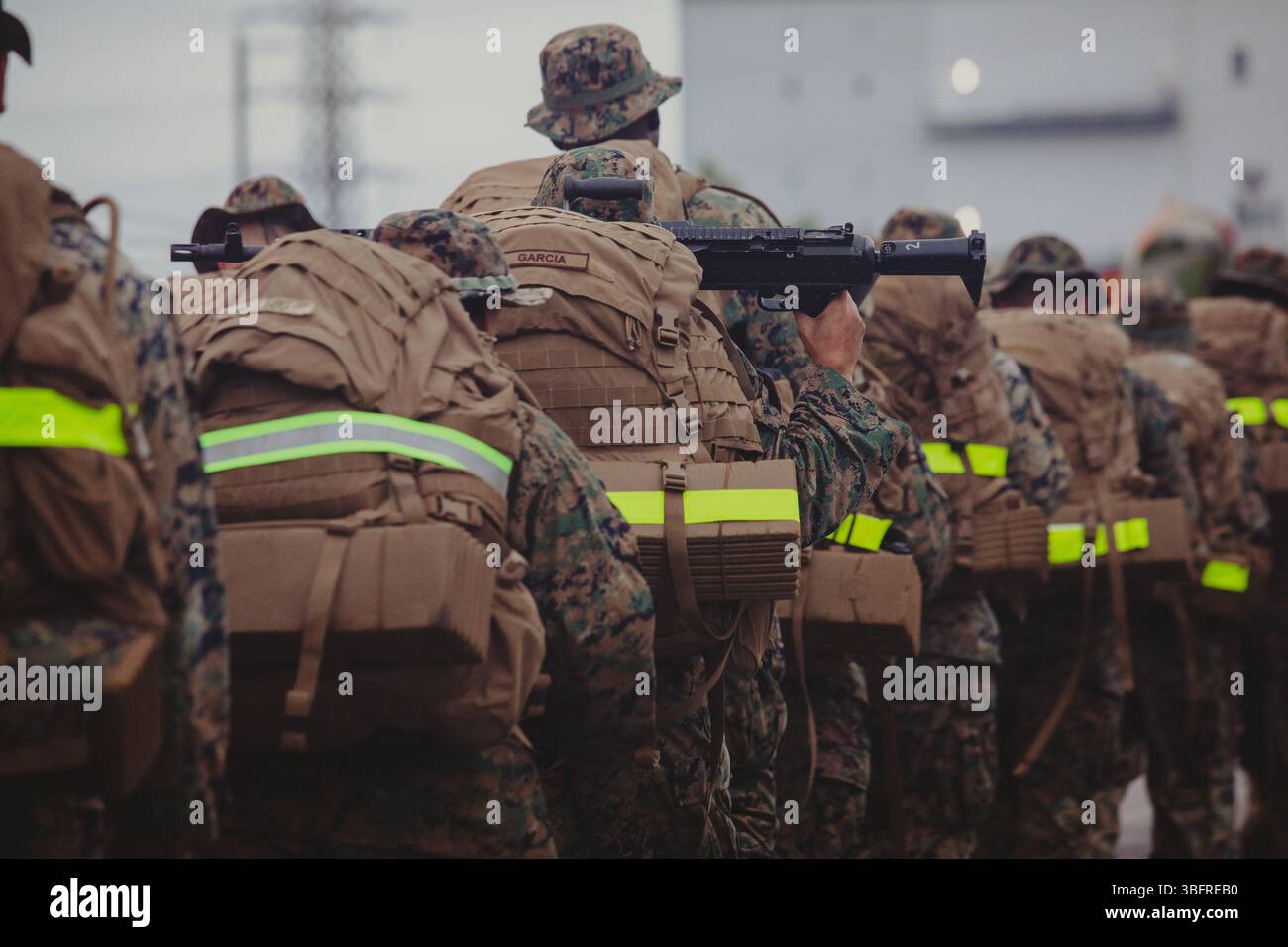 U.S. Marines with Headquarters and Service Company, 3d Maintenance ...