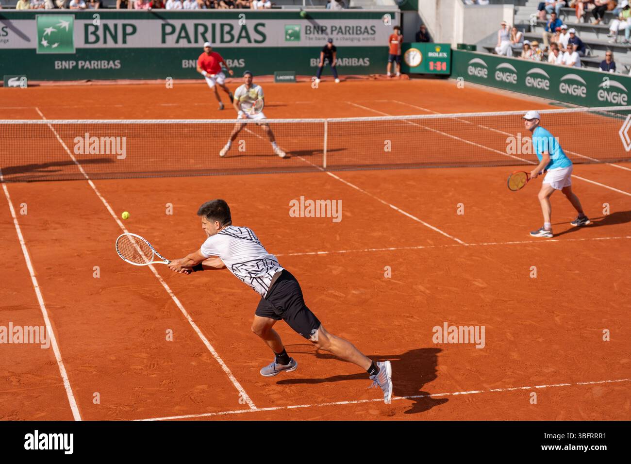 PARIS, FRANCE - JUNE 2: Julian Cash of Great Britain, Sander Arends of ...