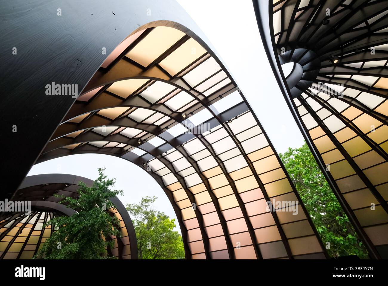 Serpentine, Hyde Park, London, UK. 3rd Jun 2025. Press preview ...