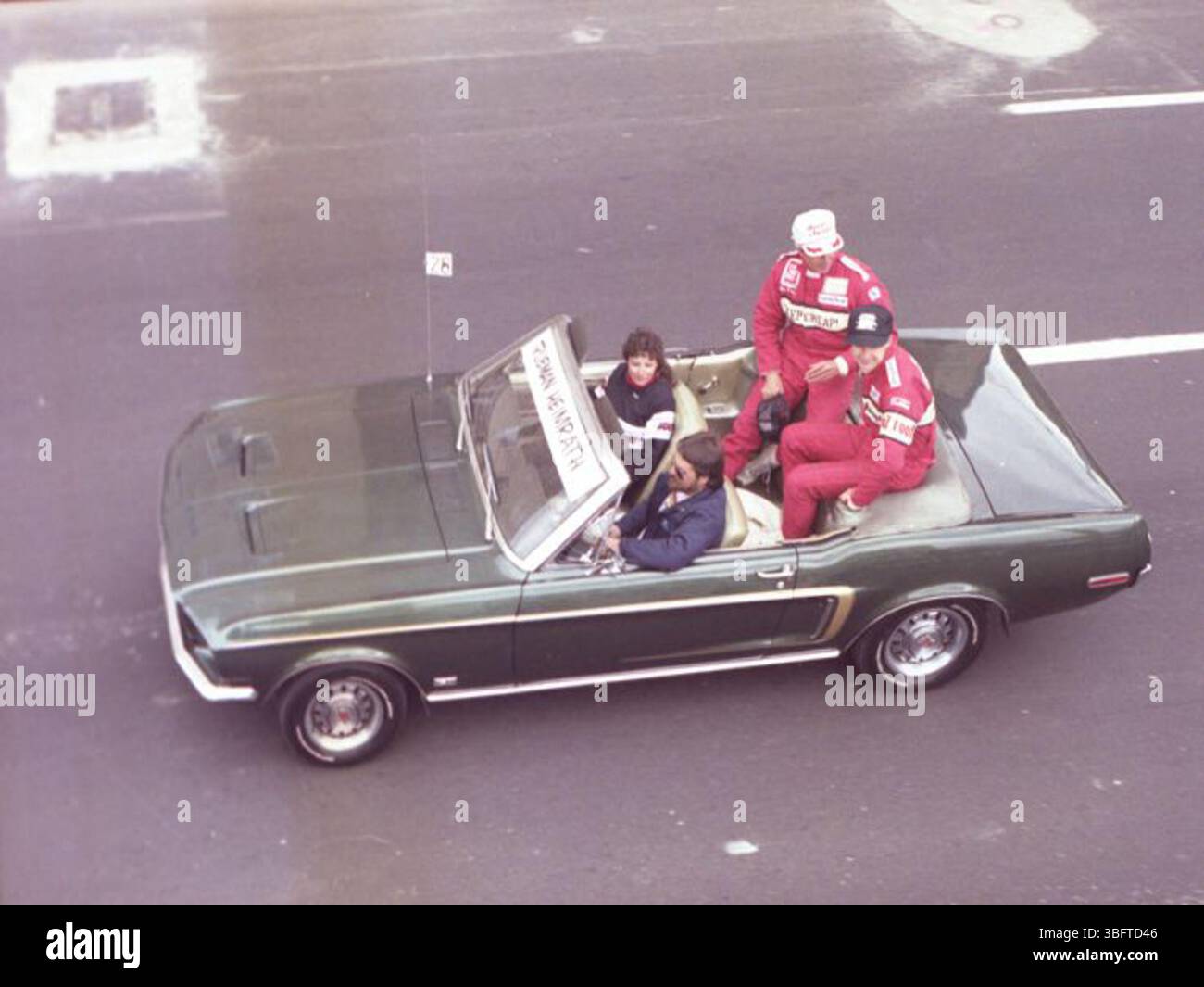 The 1986 Columbus Ford Dealers 500 automobile races, held from October ...